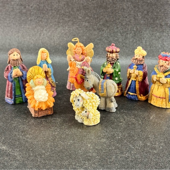 Holiday | Vintage Giftco Inc 2 Miniature Nativity Set Of 1 Pieces ...